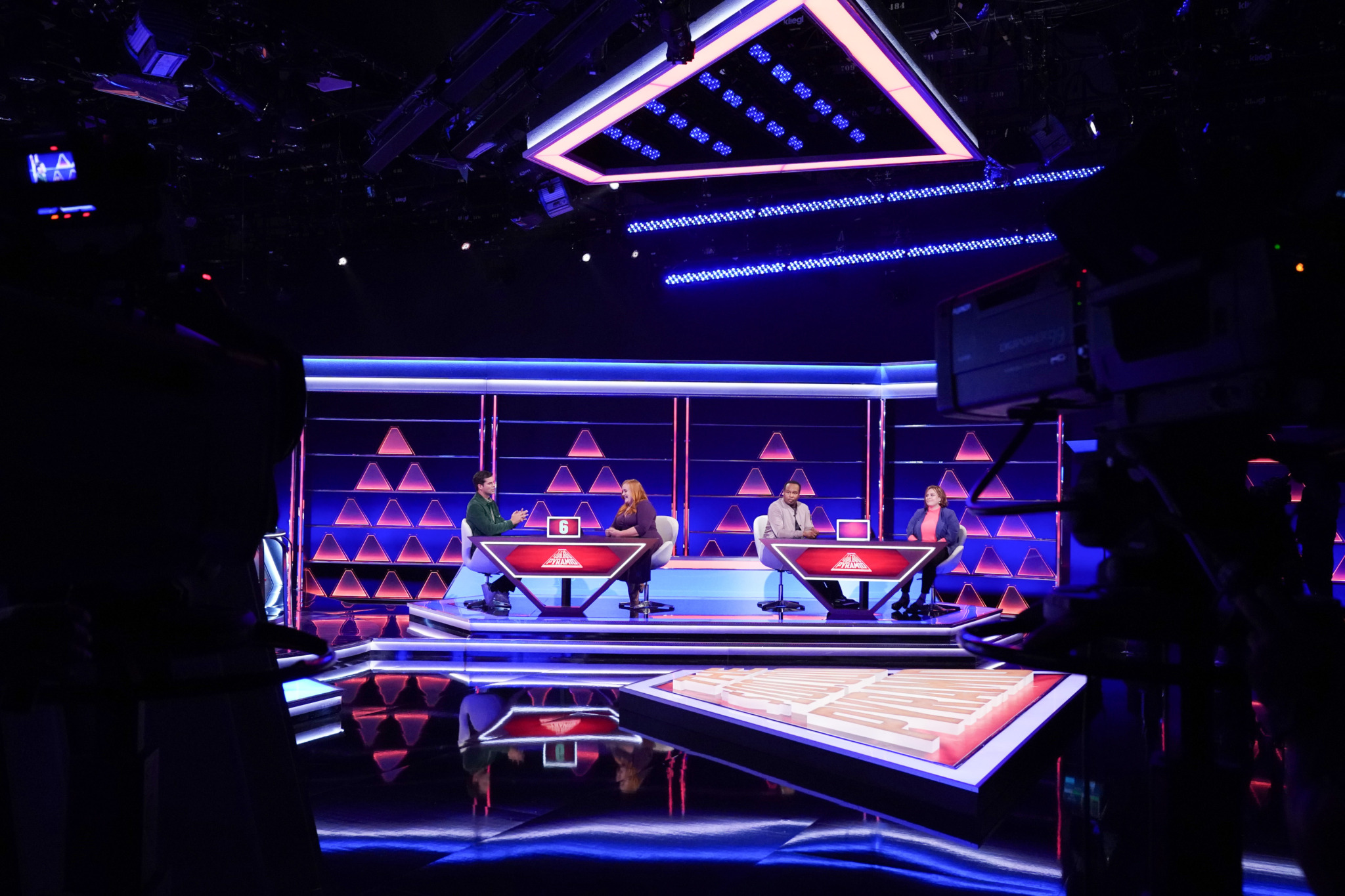 The $100,000 Pyramid | Bell Media