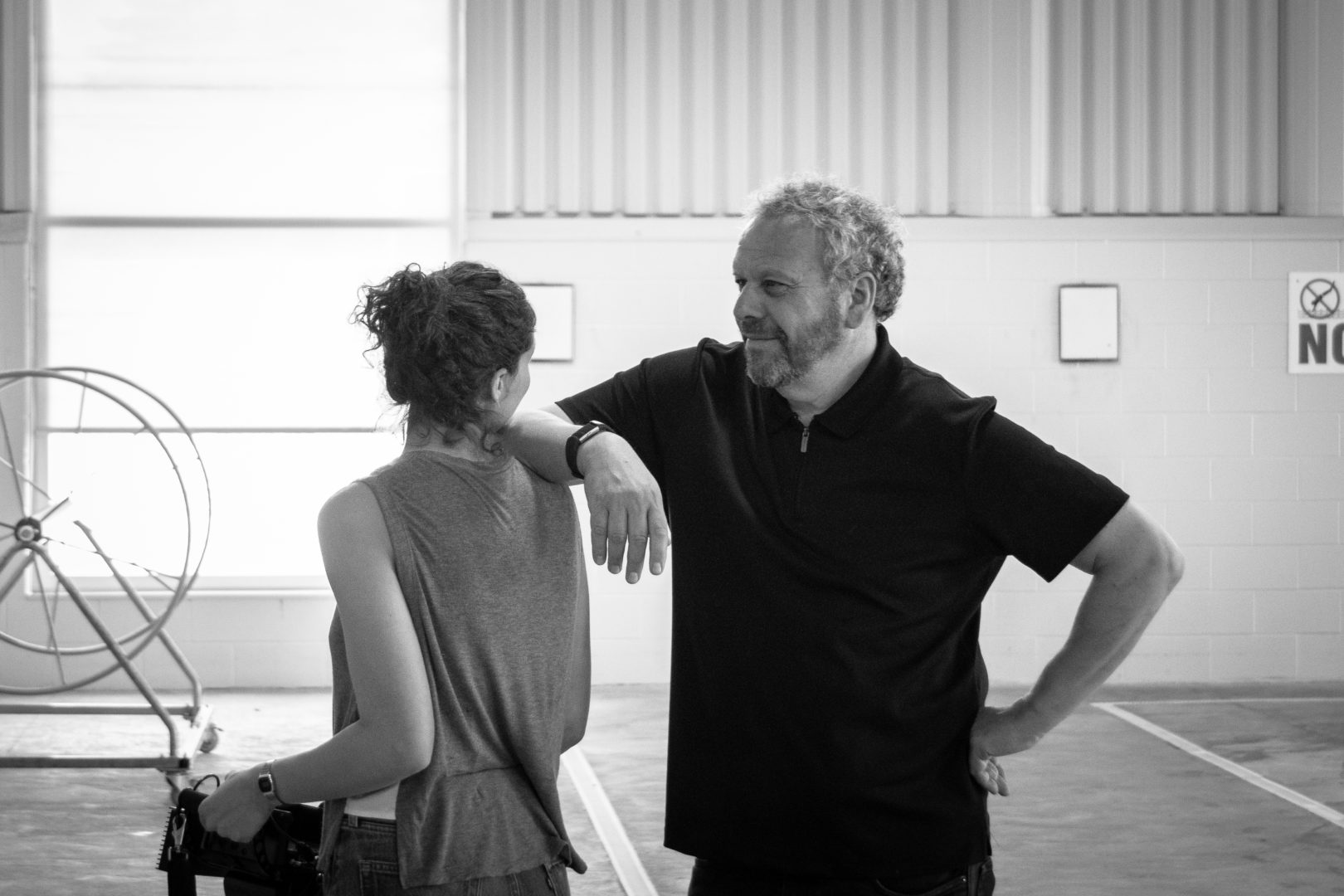 Canadian Swimming Prodigy Makes Epic Attempt to Swim Across Lake ...