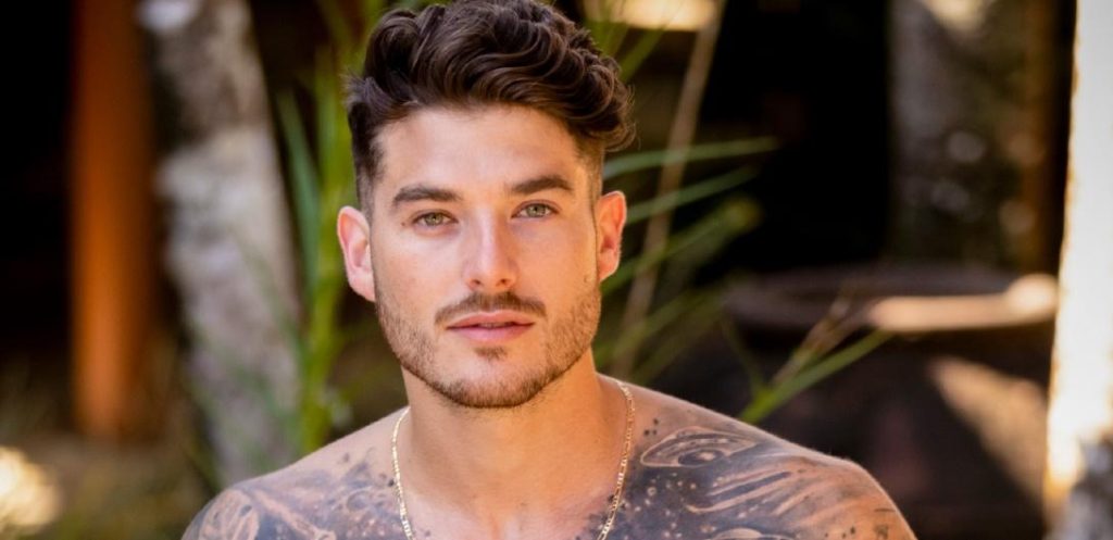 A Look Back At LOVE ISLAND's Most Memorable Moments - Bell Media