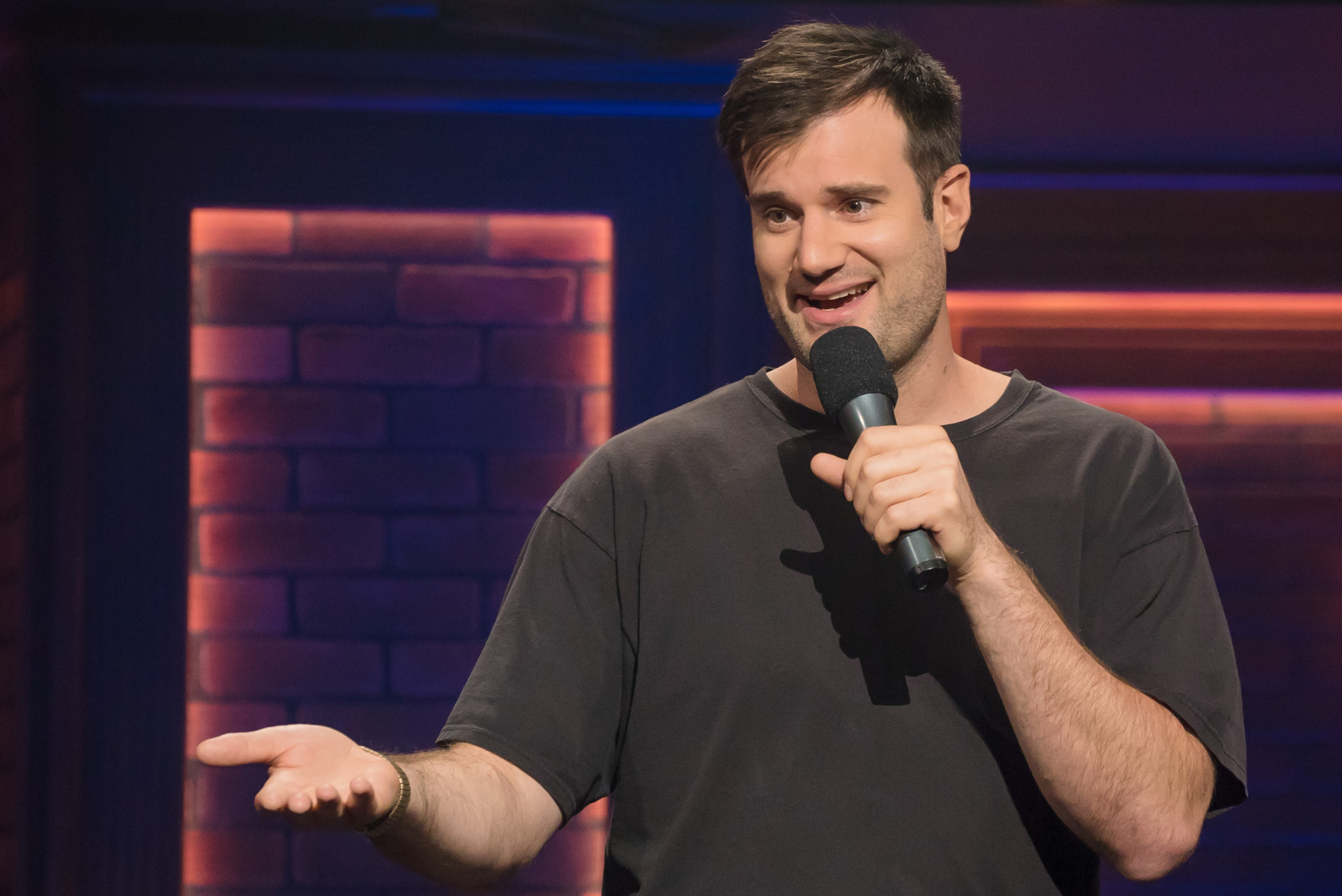 Smart Thoughts Abound in New Crave Original Stand-up Special GRAHAM KAY ...