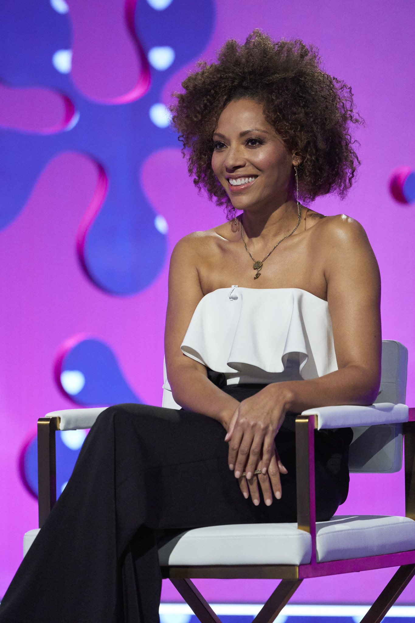 The Celebrity Dating Game | CTV | The Lede
